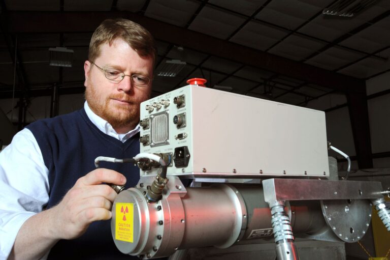 Californium-252 vs. Neutron Generators: What are the Differences ...